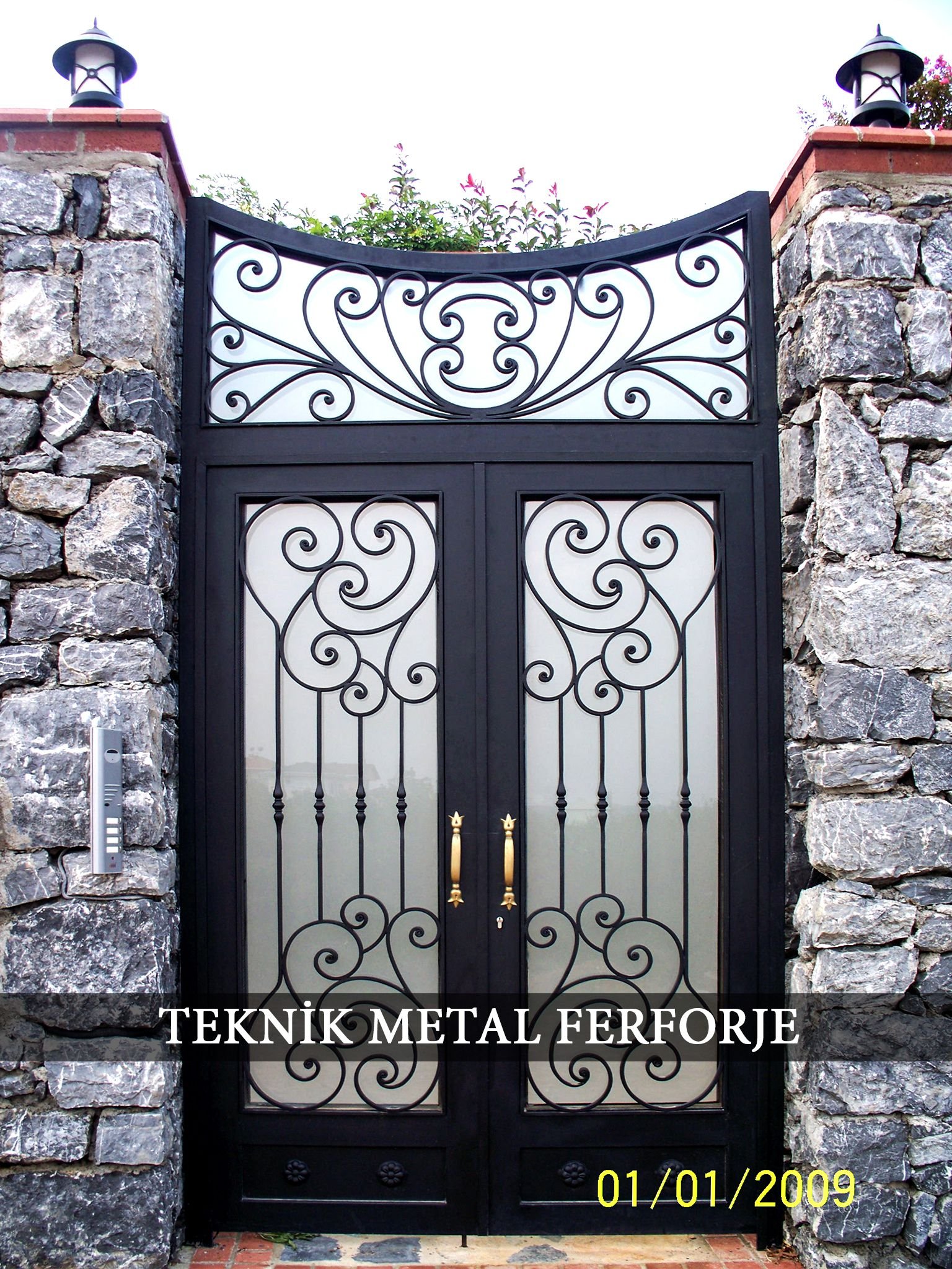 FERFORJE BAHÇE KAPILARI - Teknik Metal Ferforje